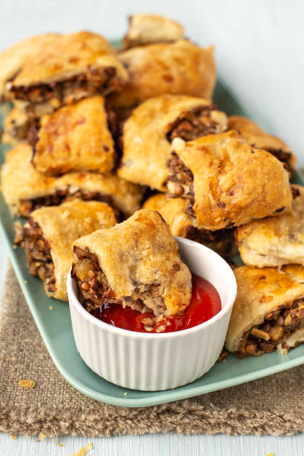 Vegetarian Lentil Sausage Rolls – Easy Cheesy Vegetarian