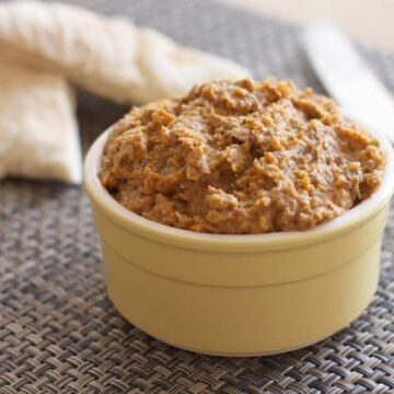 Roasted vegetable chickpea pâté - Easy Cheesy Vegetarian