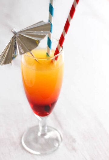 How to make a layered cocktail / mocktail