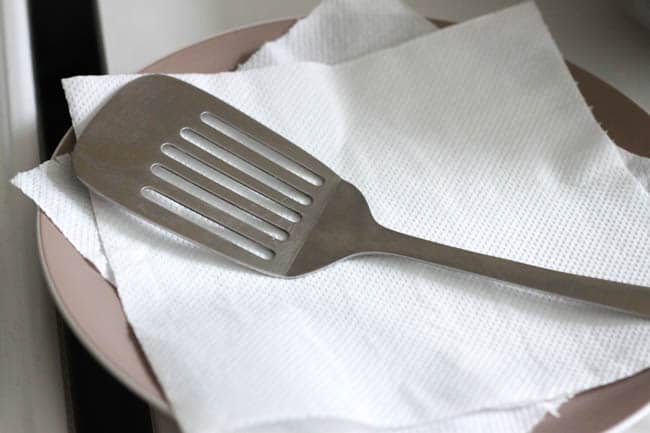 How to deep fry safely at home (without a deep fat fryer!) - Easy ...