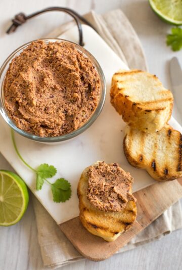 Mexican bean vegetarian pâté - Easy Cheesy Vegetarian