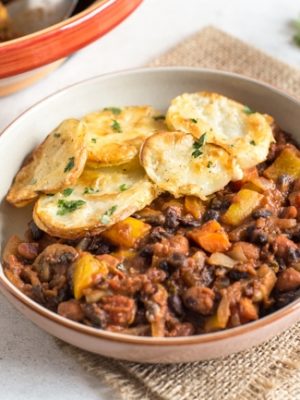 Spicy bean hotpot with crispy potato topping – Easy Cheesy Vegetarian