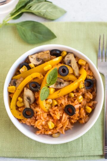 Pizza rice bowls - Easy Cheesy Vegetarian