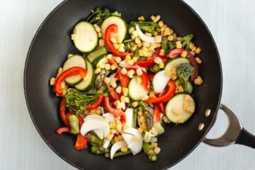 20 Minute Vegetable Stroganoff - Easy Cheesy Vegetarian