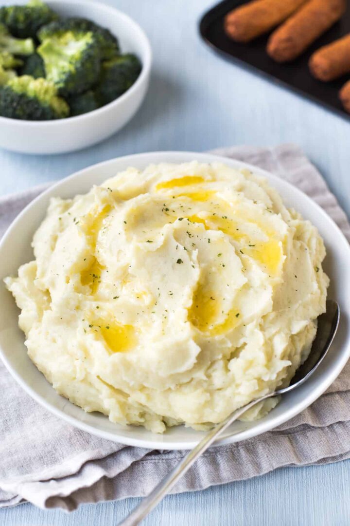 How to Make Perfect Mashed Potatoes - Easy Cheesy Vegetarian