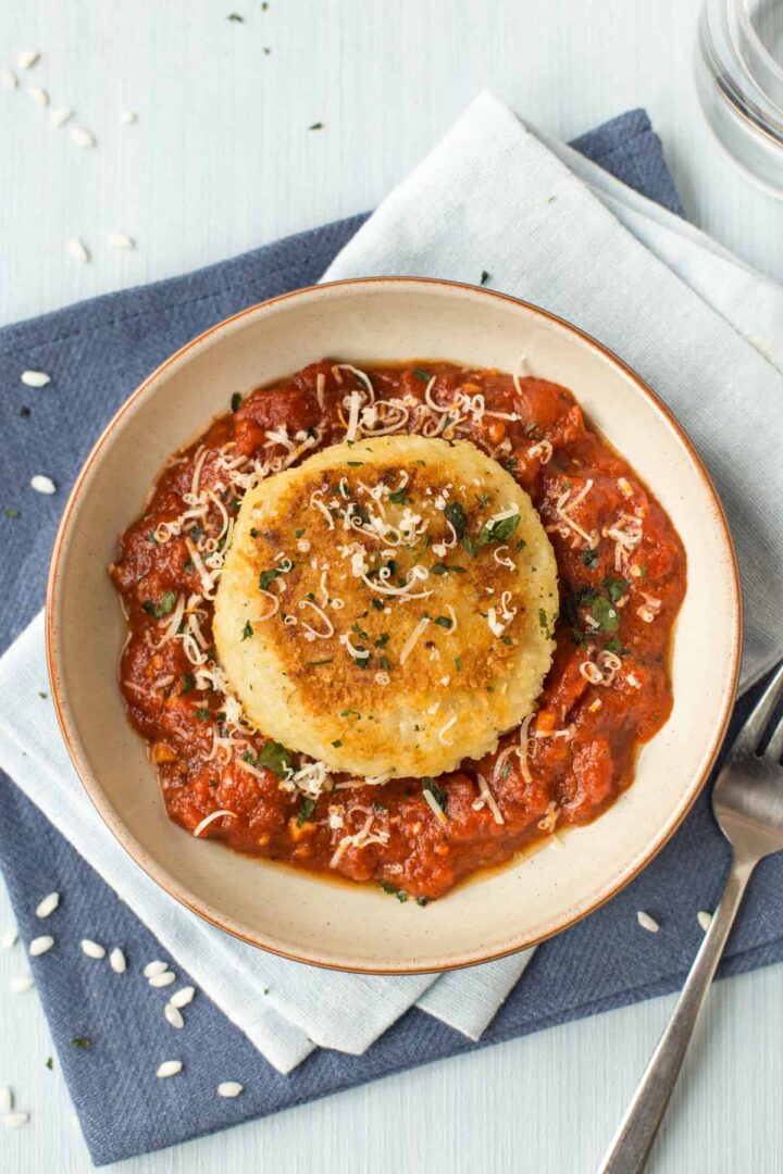 Cheesy Risotto Cakes in Tomato Sauce - Easy Cheesy Vegetarian