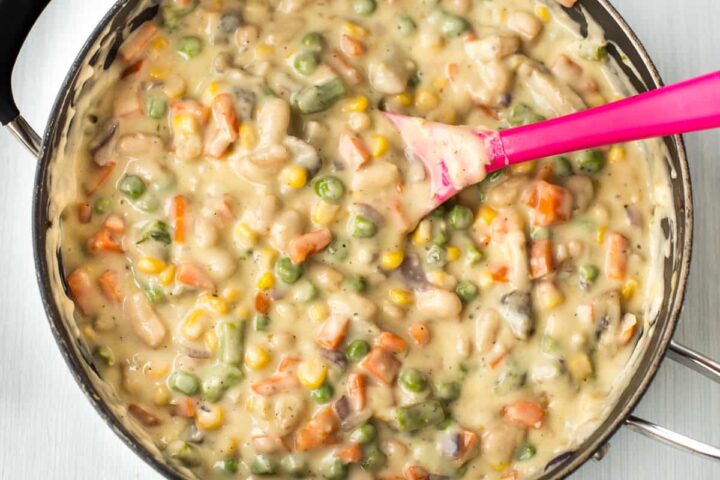 Easy Cheesy Vegetable Pie (with Puff Pastry) - Easy Cheesy Vegetarian