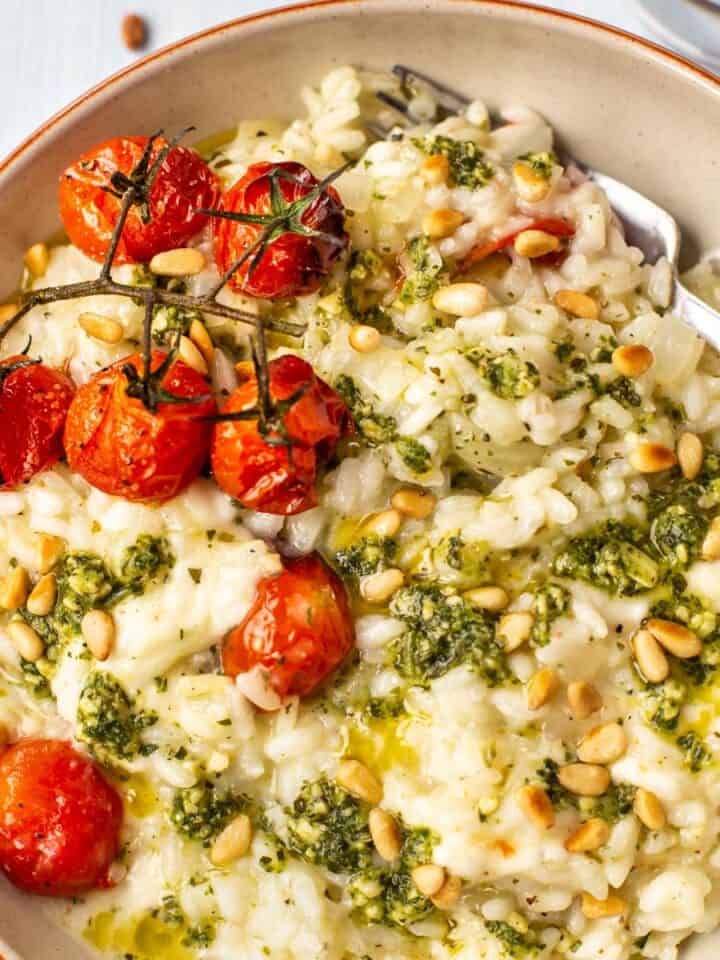 Cheesy Risotto Cakes in Tomato Sauce - Easy Cheesy Vegetarian