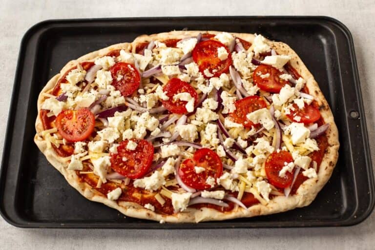 Indian Pizza with Paneer (Naan Bread Pizza) - Easy Cheesy Vegetarian