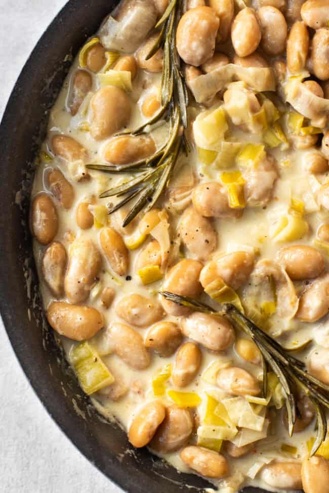 Creamy Butter Beans with Leeks - Easy Cheesy Vegetarian